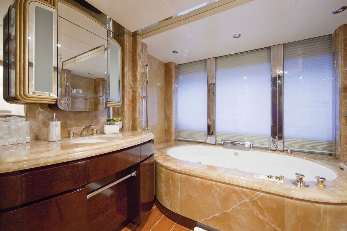 Yacht PRINCESS TOO, Feadship | CHARTERWORLD Luxury Superyacht Charters